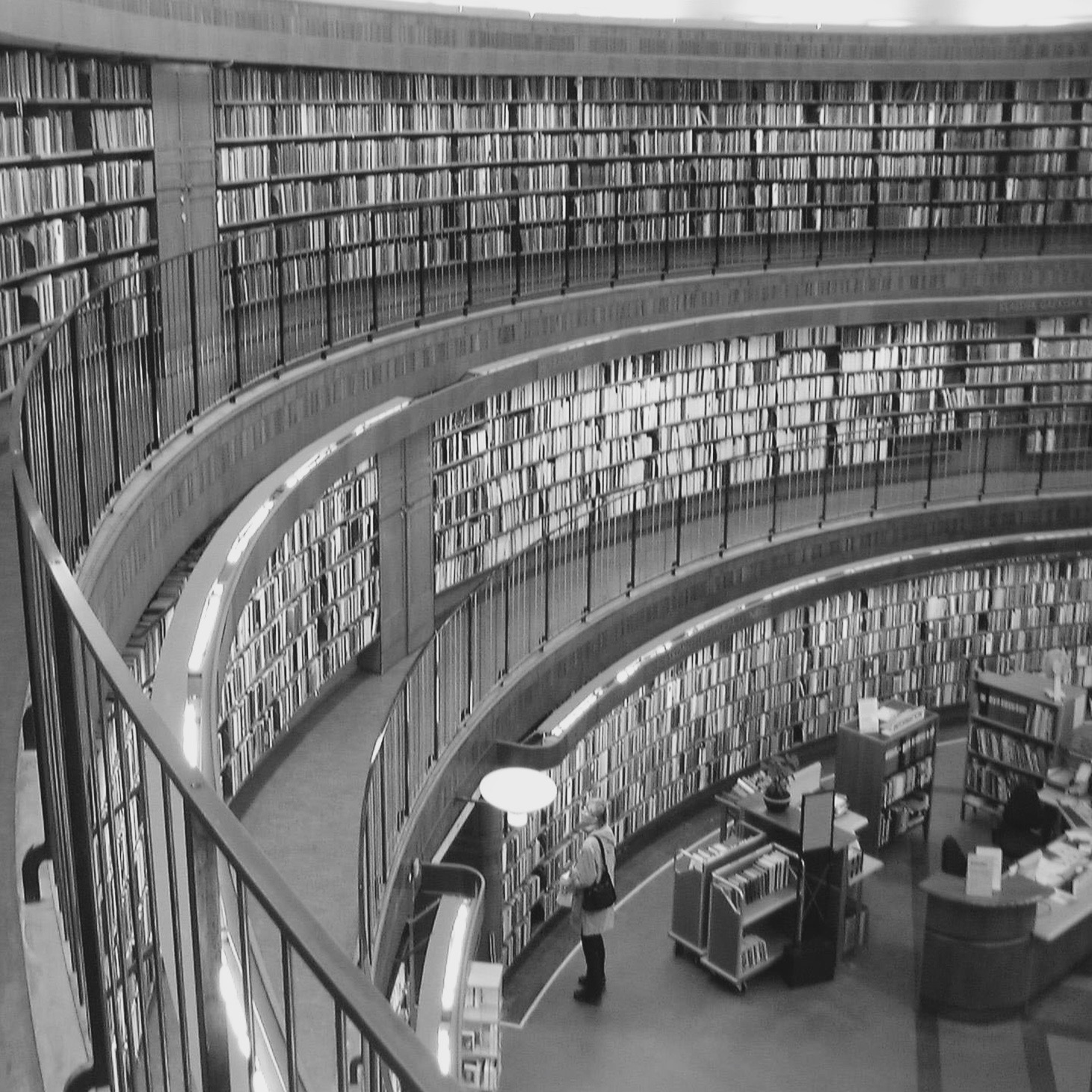 Real life library – social work in 40 objects